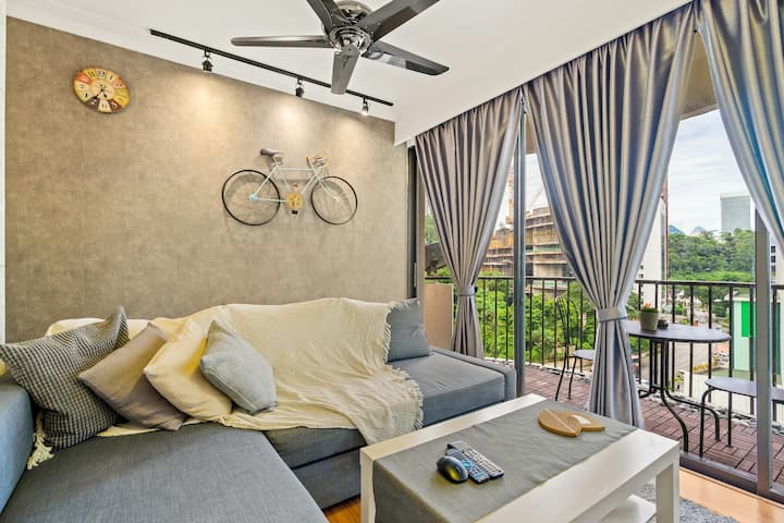 Industrial Family Suite @ Bukit Bintang (8-11 Pax) - Kuala Lumpur