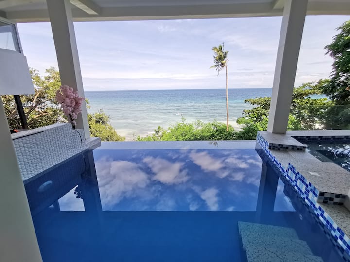 Beachfront With Pool House 4br/4tb - Panglao