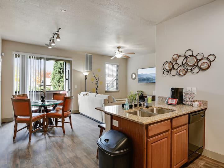 Healing & Recovery, Warm, Easy Access - No Stairs - West Jordan, UT