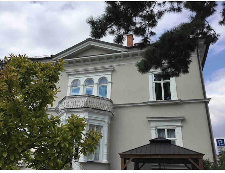 Zentrales Dachgeschoss In Jugendstilvilla Nr.2 - Érfurt