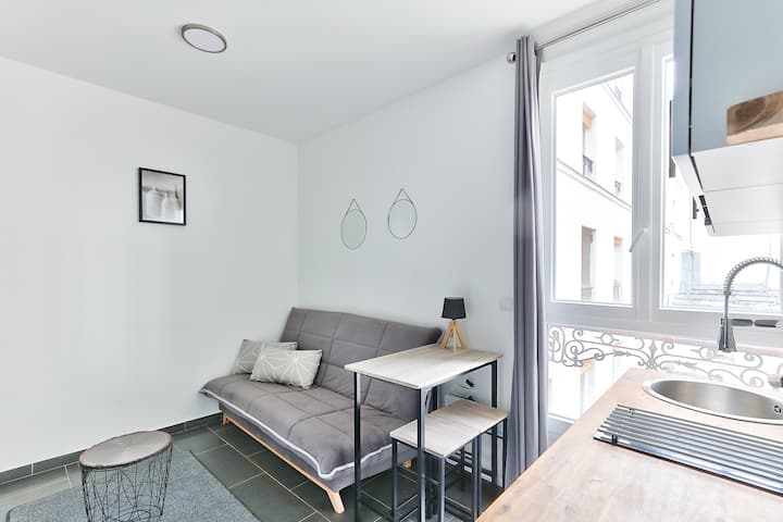 Studio Quartier Canal St Martin. (Bail Mobilité) - Paris