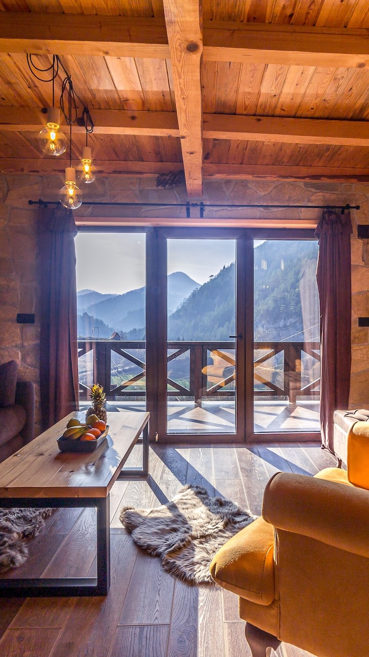 Mountain House
     •Potkovica• - Serbia