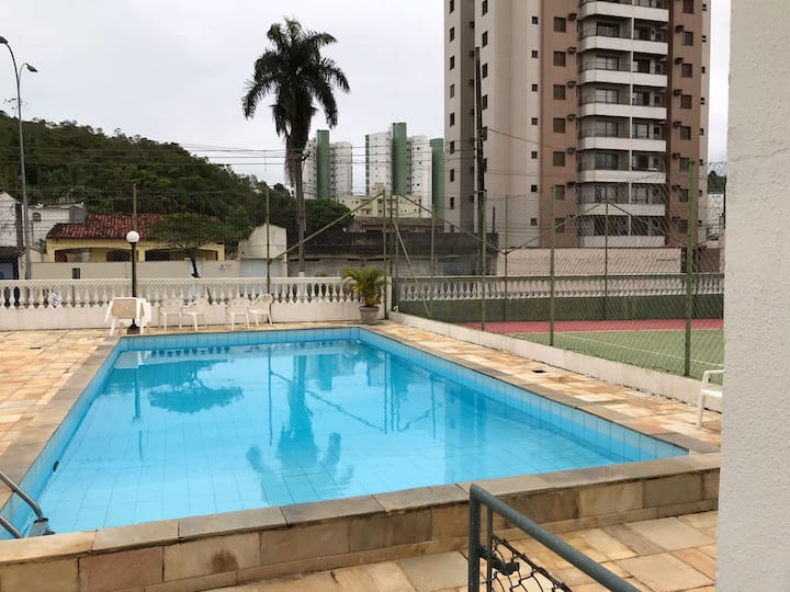 Ap. 7pessoas Caraguá Com Piscina,20mts Da Martin - Caraguatatuba