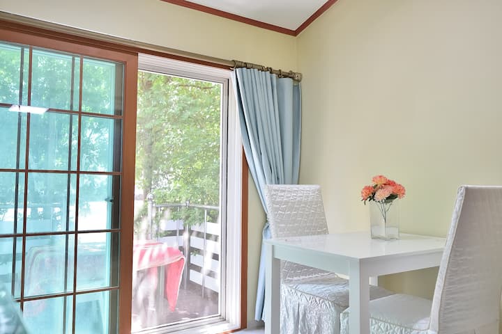 Yangyang Ppoolbit Dungji Pension - 양양군