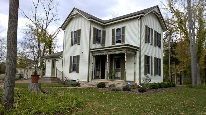 Farmhouse 7 Mi To Miami U; 20 Mi To Cincinnati - Hamilton, OH
