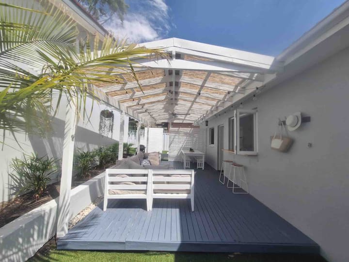 3-bed Recently- Renovated (With Aircon / Heating) - Port Stephens