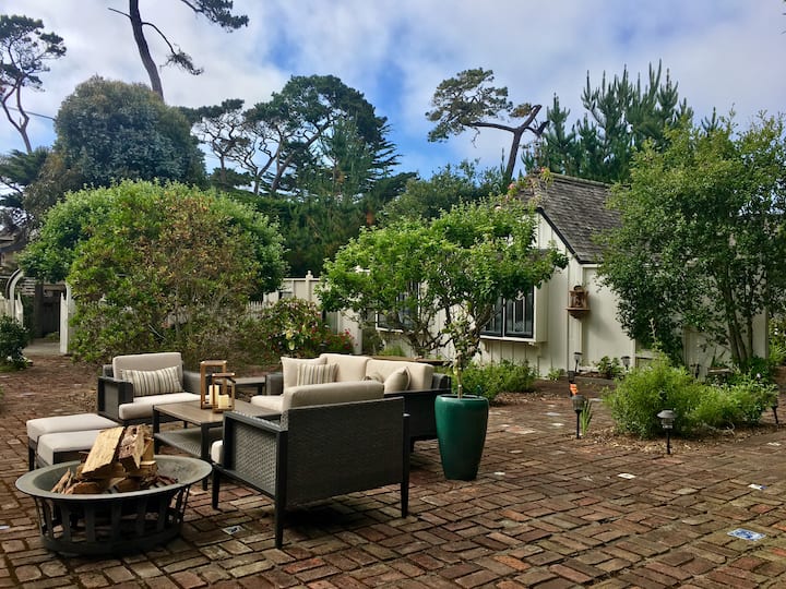 Pet-friendly* Cottage Near Beach For 30+ Day Stays - Pacific Grove, CA
