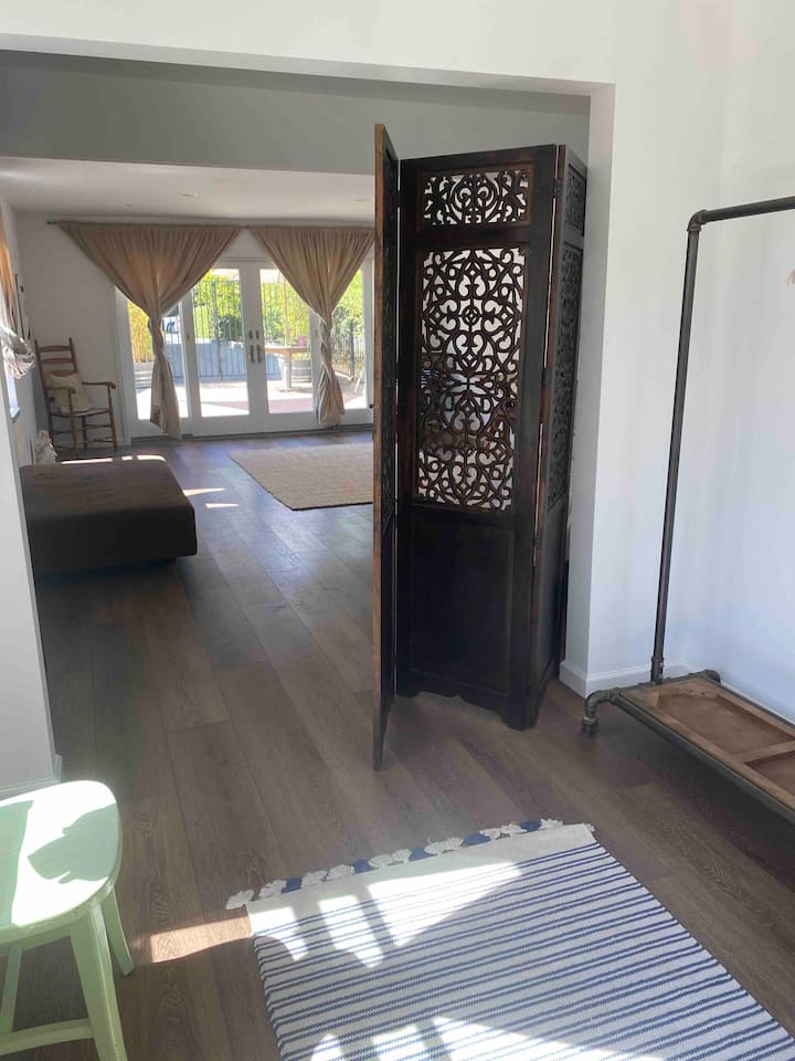 Historic D Street Private Bungalow! - Petaluma, CA