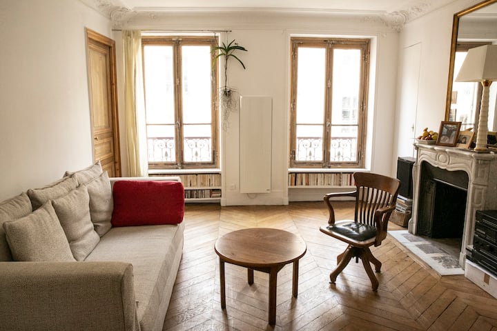 Paris De La Sorbonne, James Joyce Et Sylvia Beach - Paris