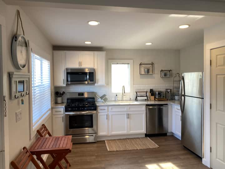 Front Unit:family Rental4 Br/2ba 1 Block To Beach - Lavallette, NJ