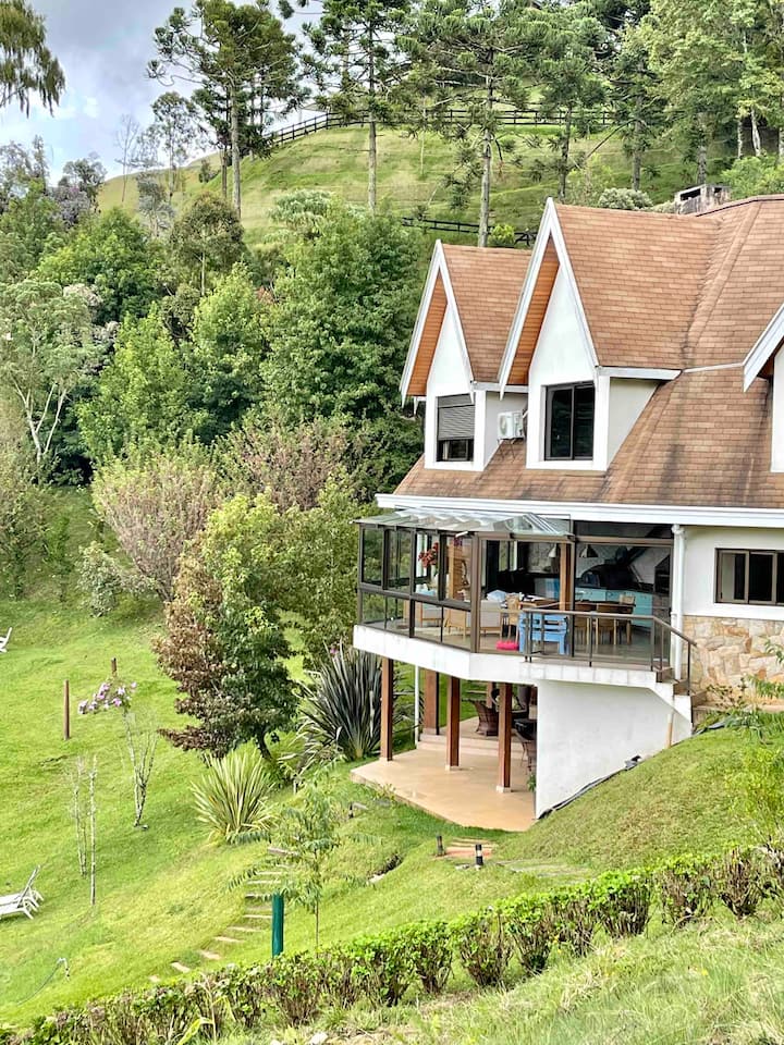 Casa Deslumbrante Campos Do Jordão Cond. Fechado. - Campos do Jordão