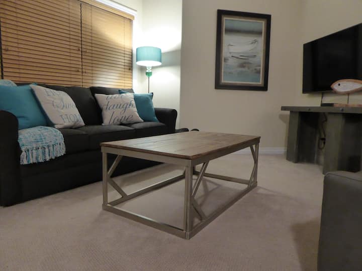 Executive Suite Now Accepting 90 Day  Bookings! - Sidney