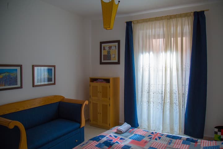 Ballarò Ai Tedeschi (Ospedale Dei Bambini) - Palerme