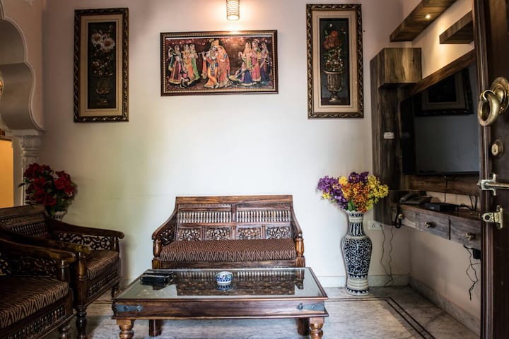 The Haveli A Homestay (2 Private Rooms) - Jaipur