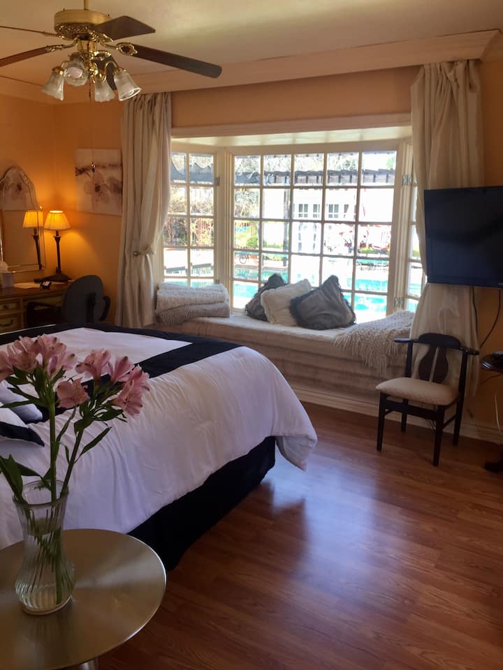 Pool Oasis • King •1 Acre Gated •24/7• Parking•lau - Porter Ranch - Los Angeles