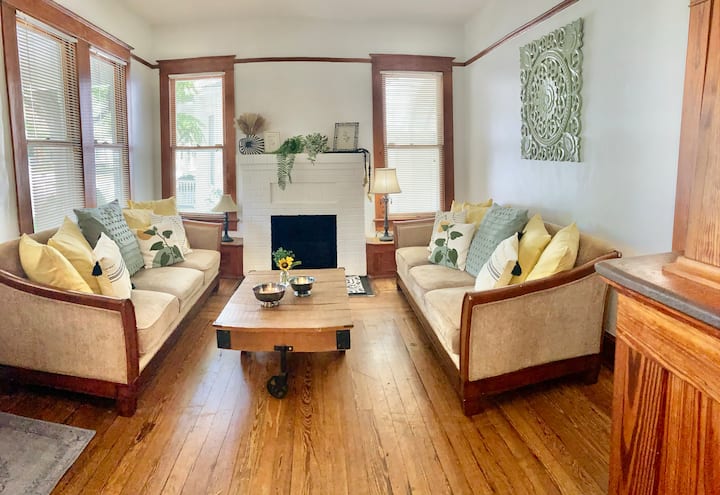 Century Old Historic Downtown Family Home - St. Augustine, FL