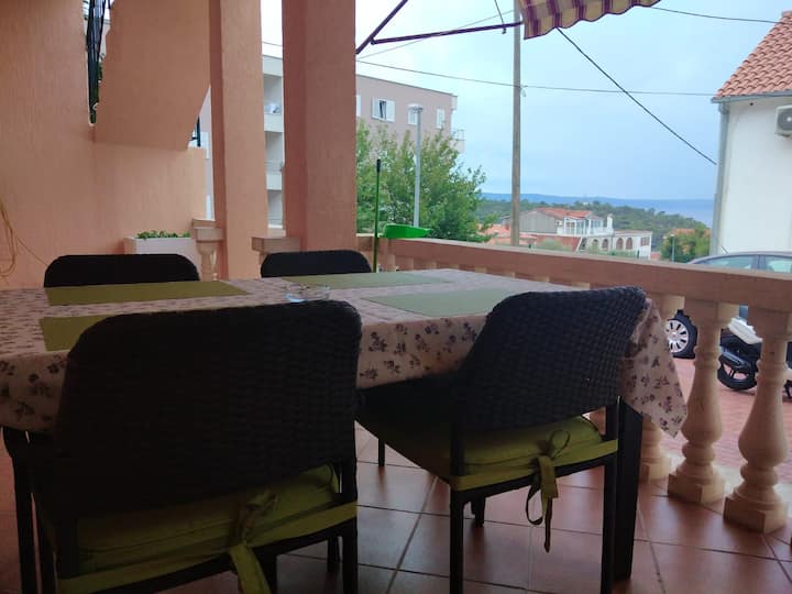 Apartment Cesarina, Near The Center - Promajna