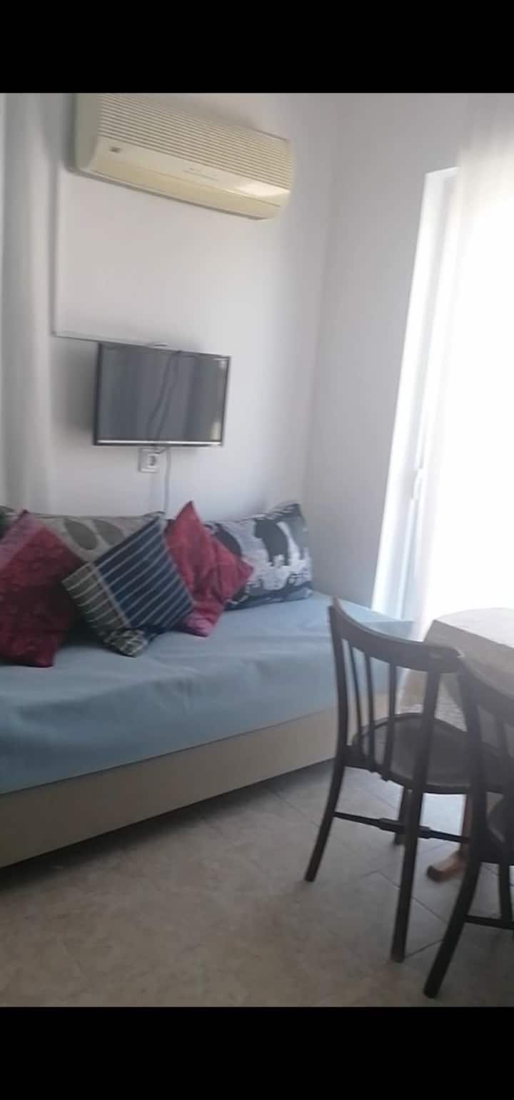 ÇAndarlı Merkezde Haftalık Aylık Daireler - Çandarli