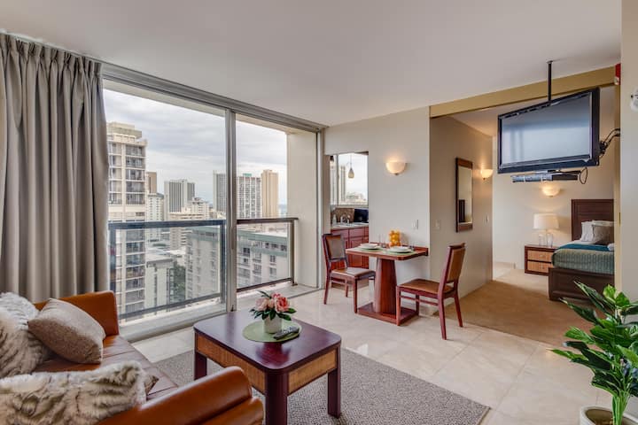 High Fl In Unit Washer Dryer Waikiki W/ 2 Parking - Honolulu, HI