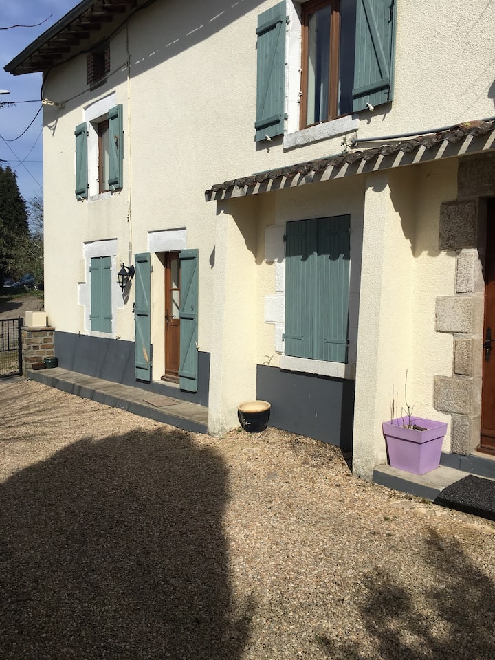 Two Village Rustic Houses With Beach Access - Bessines-sur-Gartempe