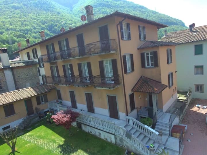 Monasterolo del Castello Alloggi e case vacanze - Lombardia, Italia ...