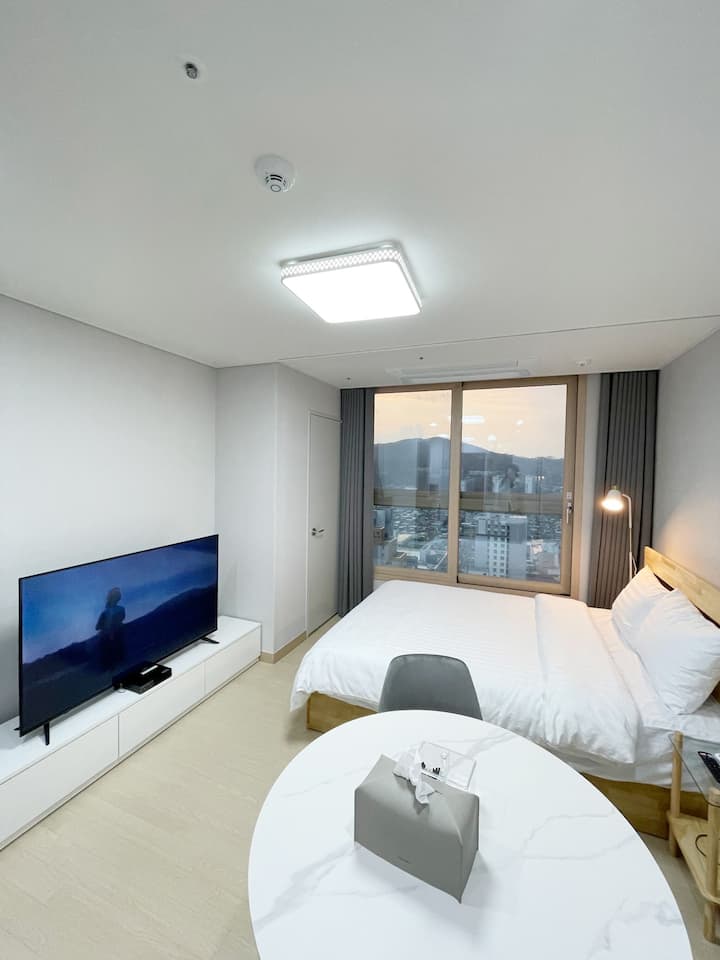 #장기숙박 할인 #고층 시티뷰 - 교문1동