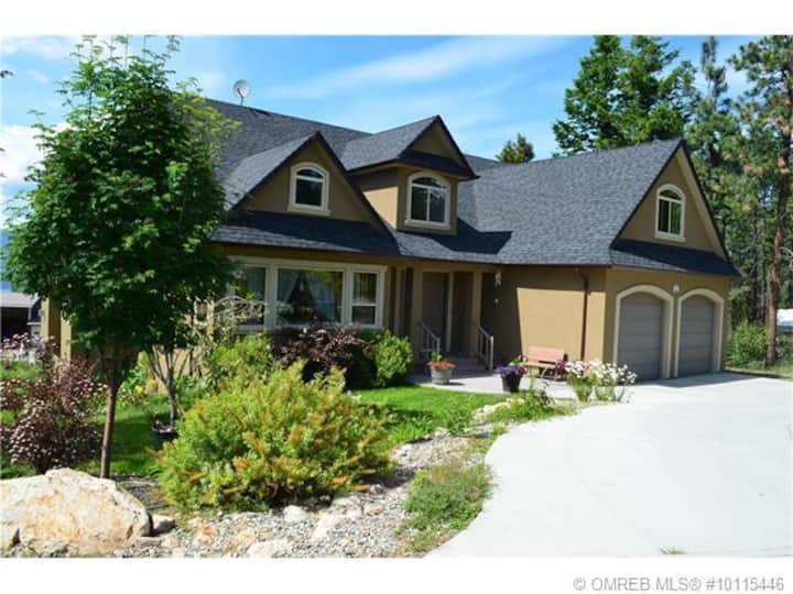 Private Room W. Bathroom On 3-fl - Lake Country