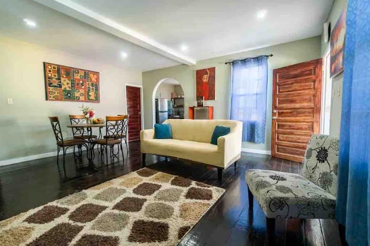 Belizean Colonial Upper Flat - Belize