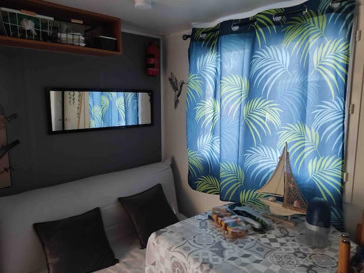 Logement Camping L’escale Agde - Vias
