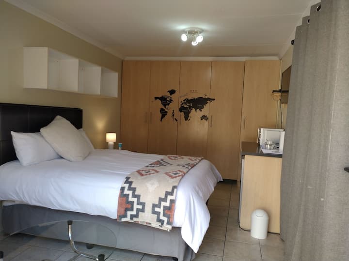 Krugersdorp Airbnb 1 - Krugersdorp