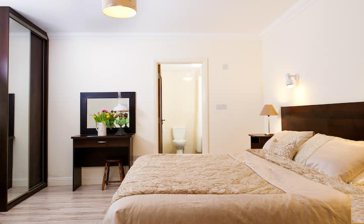 Westport View Apartments  4* Self Catering Apt 1 -