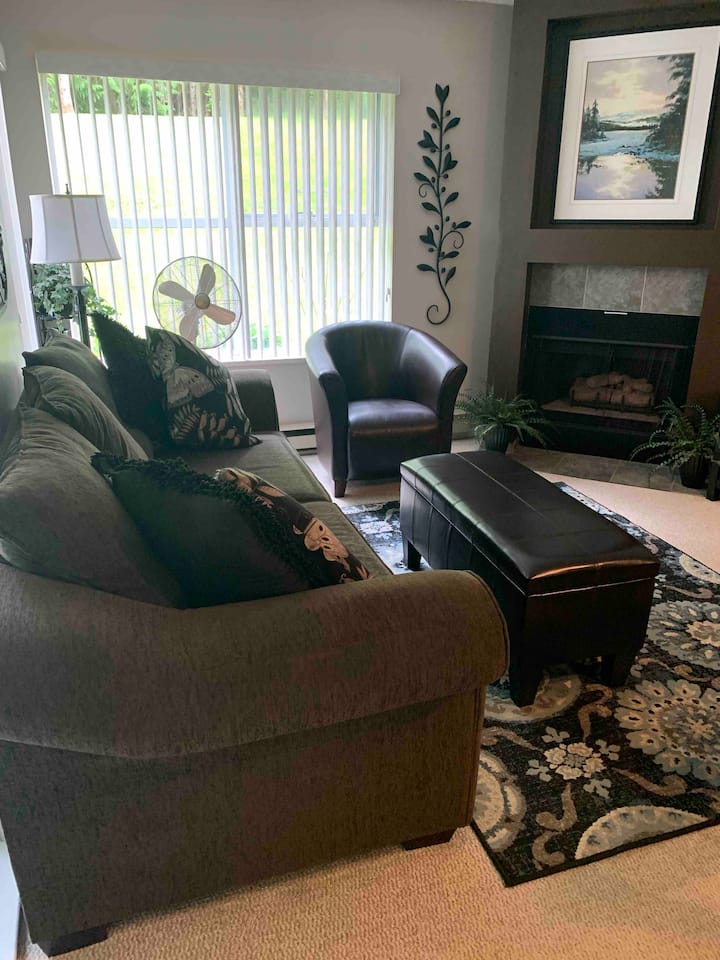 Whistler Upper Village Exec Condo - Whistler Blackcomb