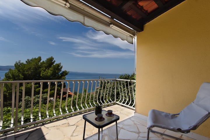 1bd Apartment / 2min To The Beach - Omiš