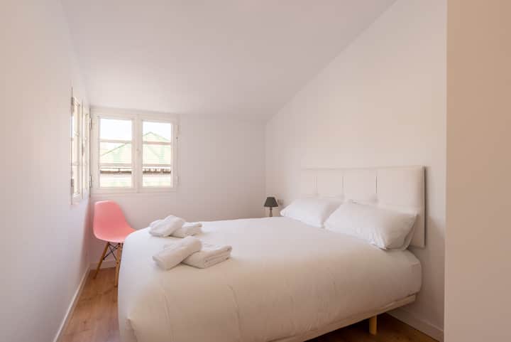 Moderno Y Acogedor Apartamento Con Balcón En El Centro De Málaga - 4 Pax - Málaga