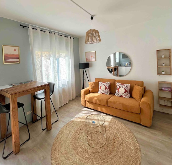 Studio Lumineux Hyper Centre à 50m De La Plage - Les Sables-d'Olonne