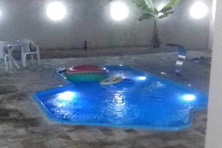 Casa Com Piscina - Matinhos