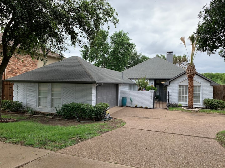 Amazing House In Great Location Carrollton, Tx - Carrollton, TX
