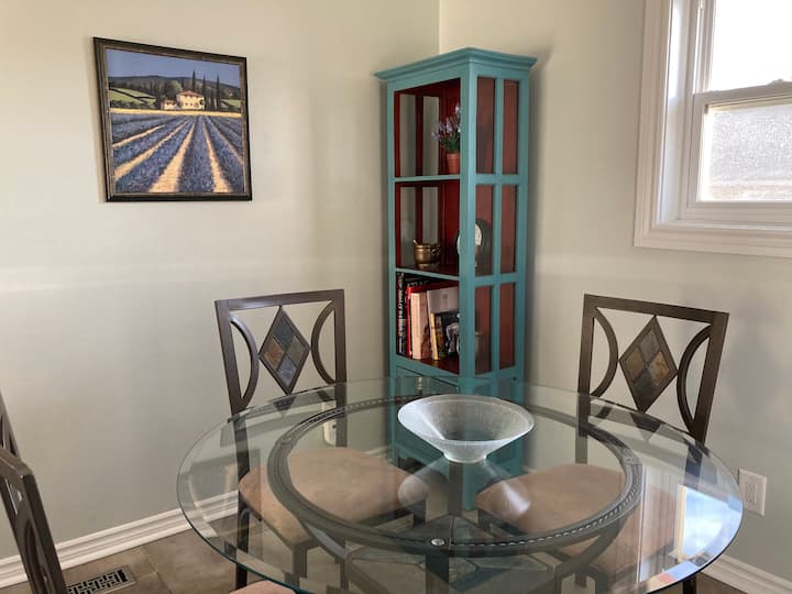 One Bedroom Oasis In Hintonburg - Ottawa