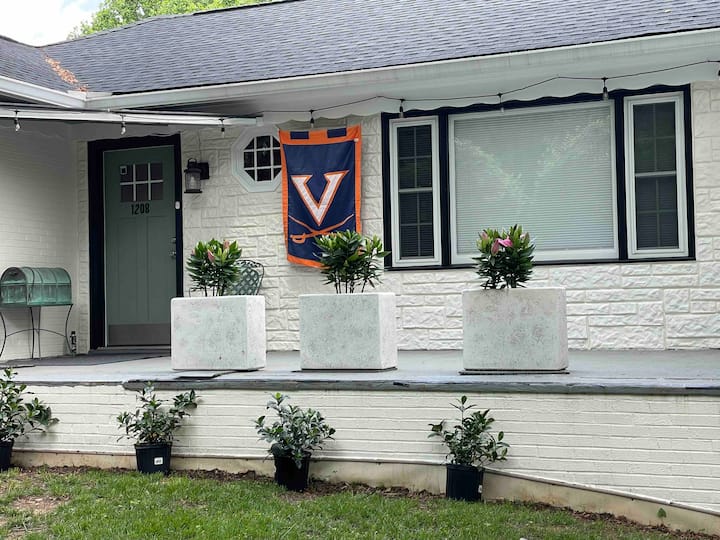 Uva Graduation Or Wedding Rental - Charlottesville, VA