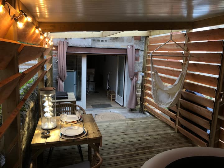 Studio Au Calme Avec Terrasse - Brive-la-Gaillarde