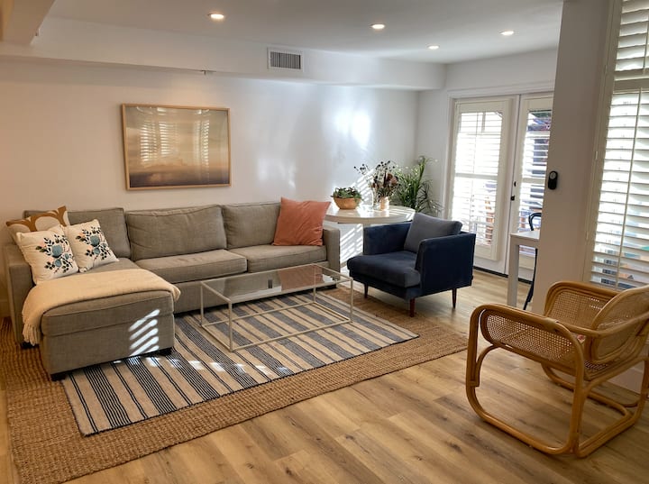 Amazing Condo Steps From The Beach In Laguna Beach - Laguna Beach, CA