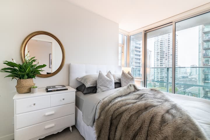 Yaletown 1 Bed Sanctuary W Parking/gym 90 Day Min) - Vancouver