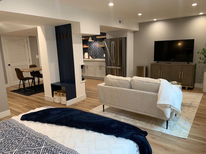 Stunning 1 Bed Basement Apt W Spa Bath & Fireplace - Arvada, CO