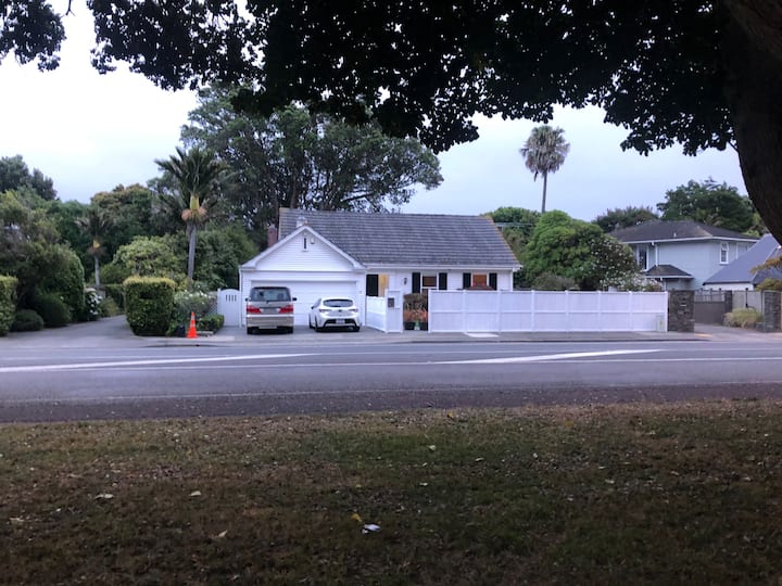 Great Location In Woburn At Hutt Central - Lower Hutt