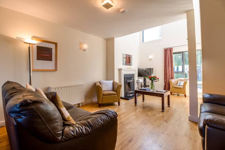 No 2 The Avenue Four Bed House One Night Booking - Killarney