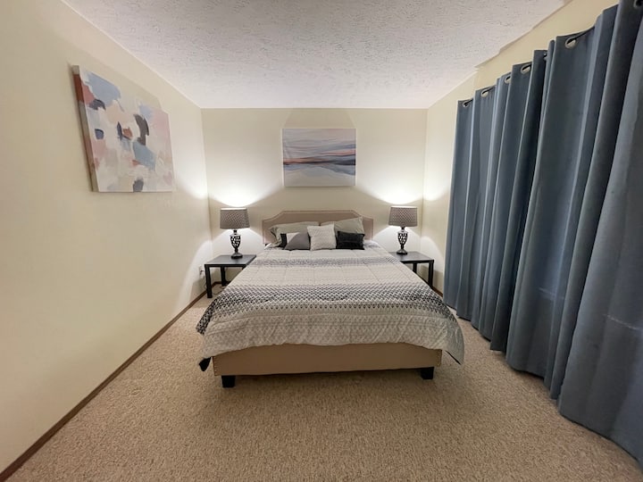 9 -Cute Duck Pond View One Bedroom Condo - 리지데일
