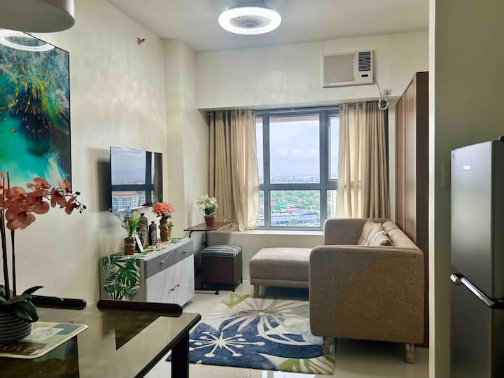 Relaxing Condo Unit W/ A View + Wifi @ The Levels - Muntinlupa