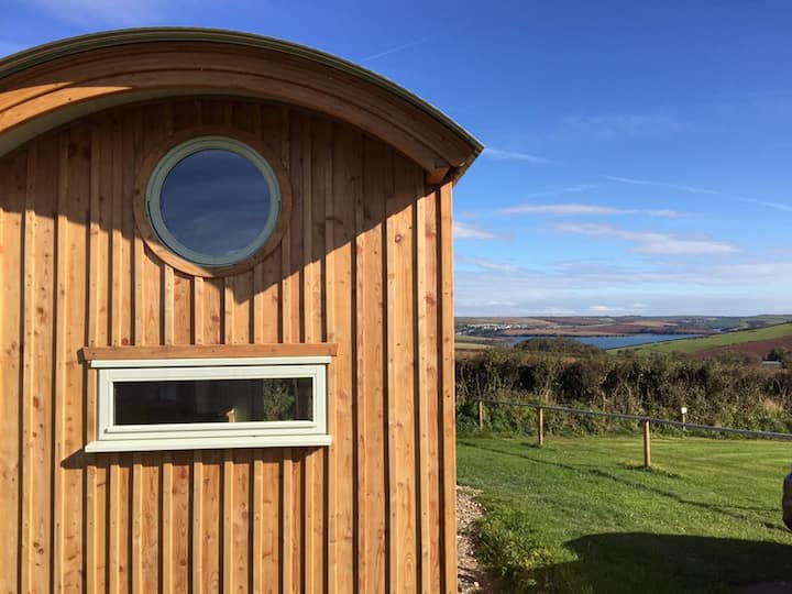 Salcombe Shepherd Huts -The Foxes Den - Thurlestone