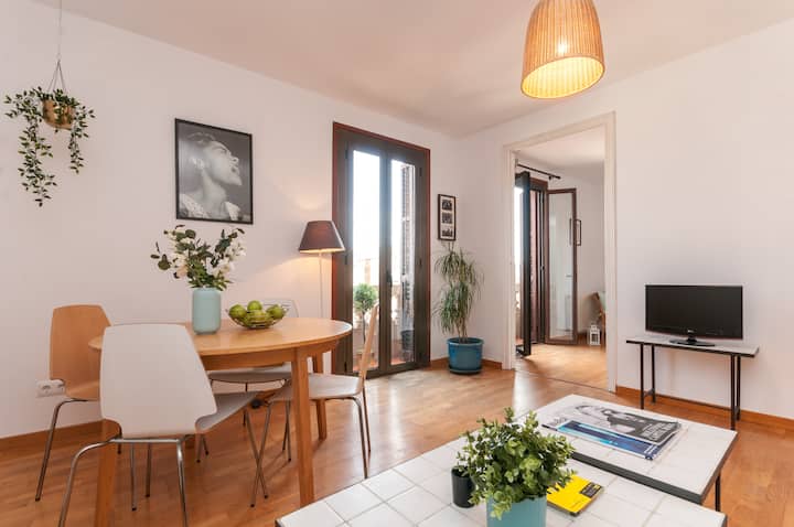 Fully Equipped Bright Top Floor 3bed Apt 5* Views - Barcelona