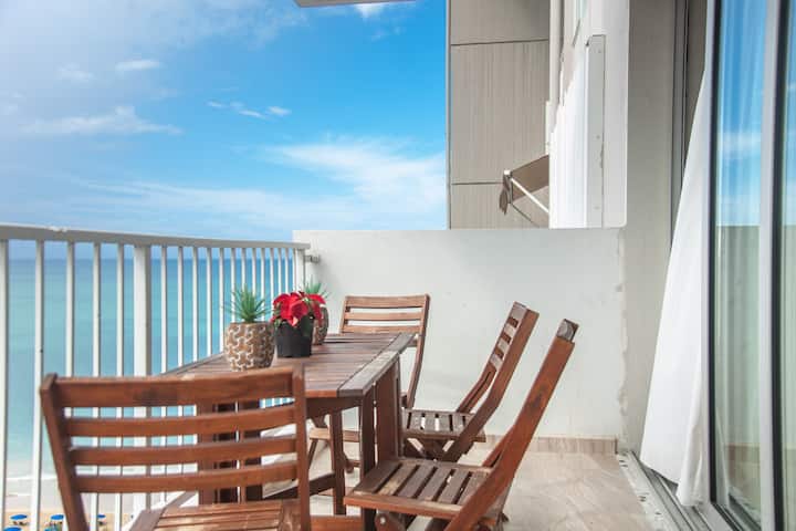 Cb18- 18th Floor Ocean View - 1br With Parking - San Juan
